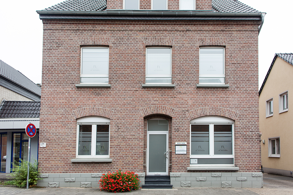 Zahnarztpraxis Dr. Rodenberg | ...denn gesund beginnt im Mund